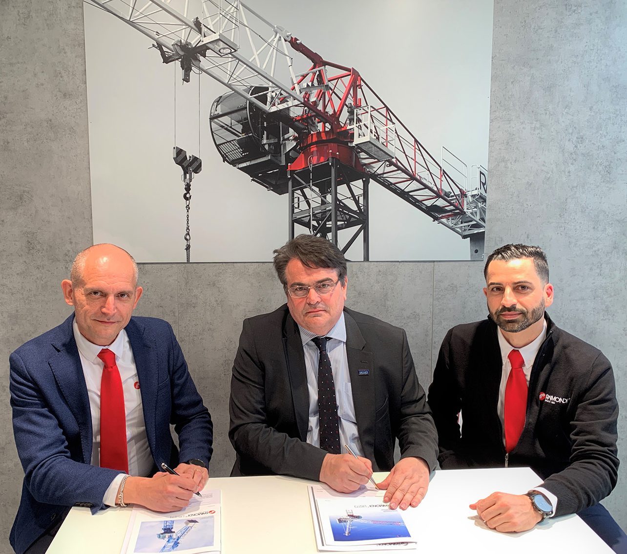 Bennetts Cranes purchases two out of three Raimondi cranes on display ...